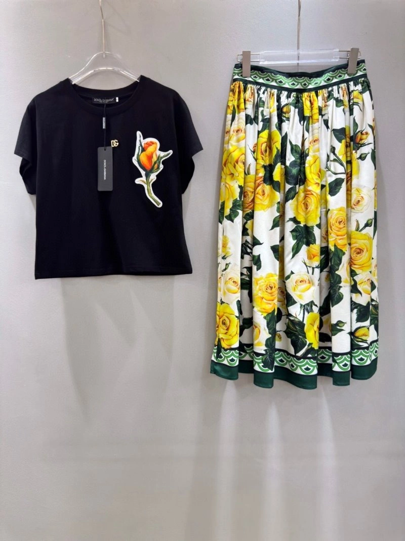Top mirror Dolce Gabbana Dress Suits