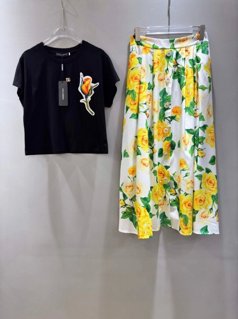 Indistinguishable Dolce Gabbana Dress Suits