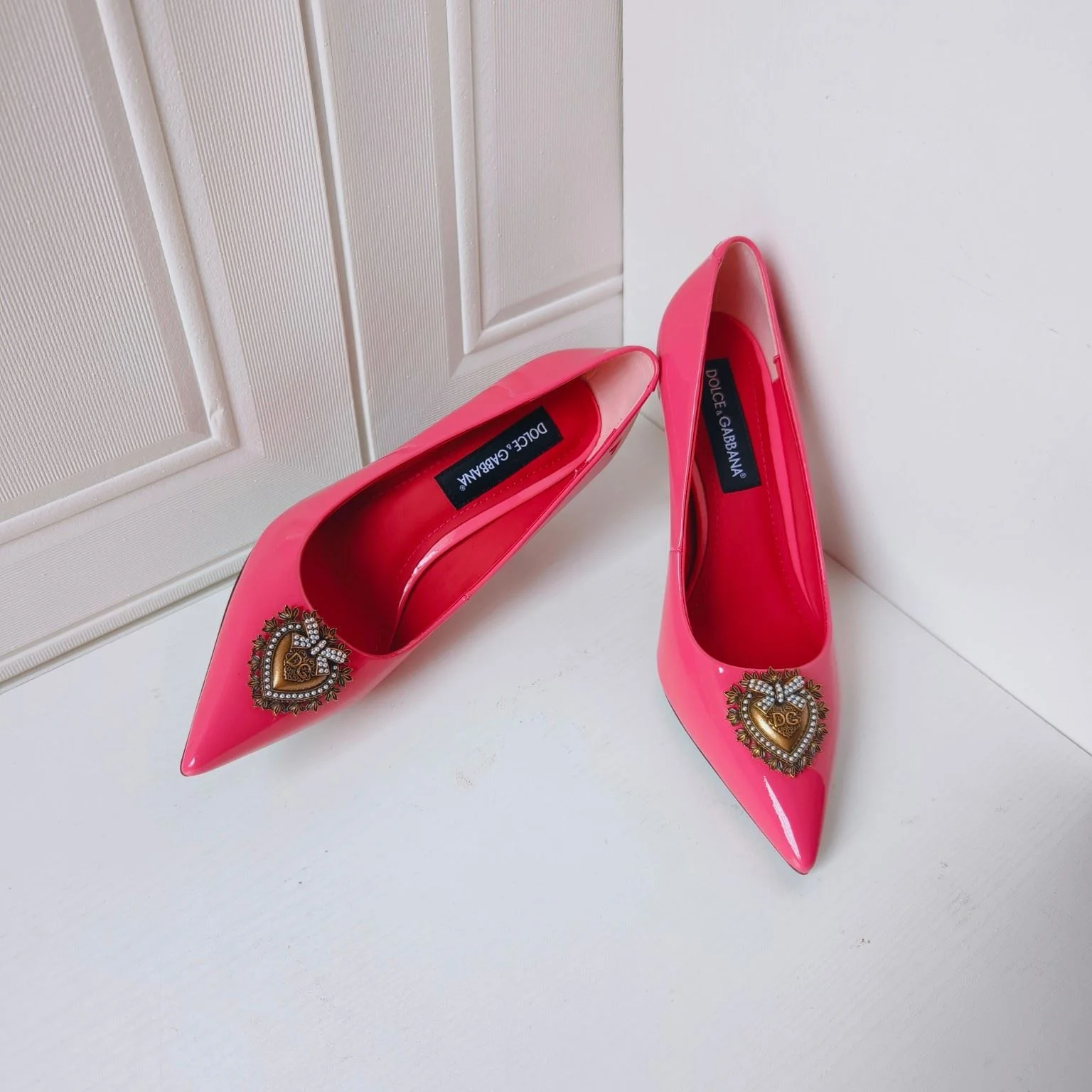 Accurate model Dolce Gabbana Heeled Shoes