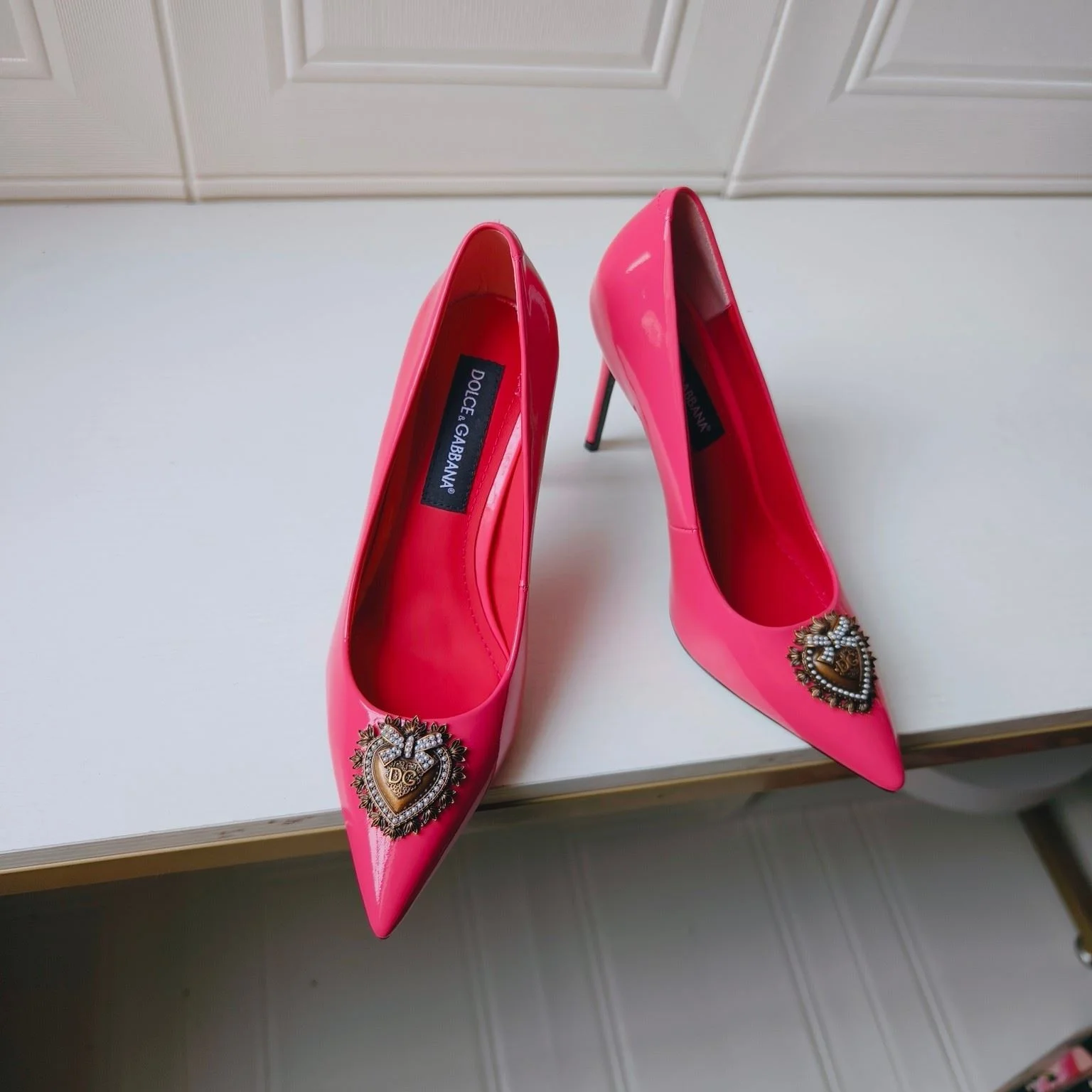 Accurate model Dolce Gabbana Heeled Shoes