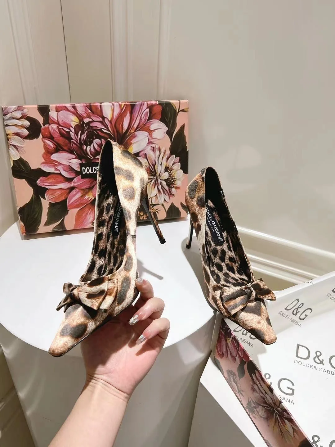 Indistinguishable Dolce Gabbana Heeled Shoes