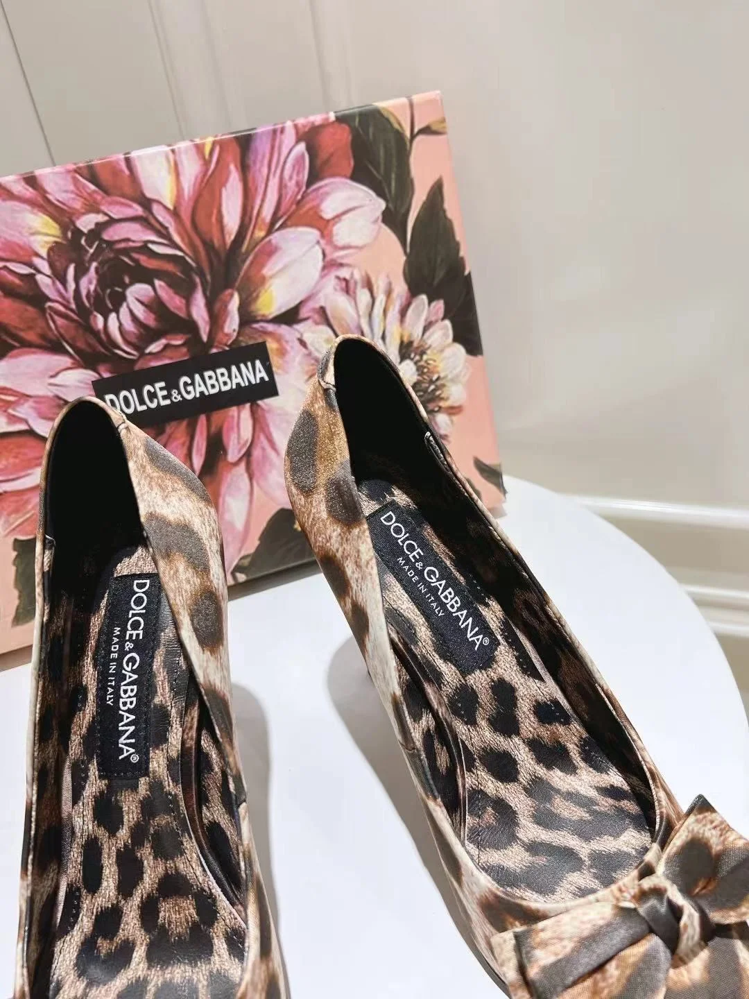 Indistinguishable Dolce Gabbana Heeled Shoes