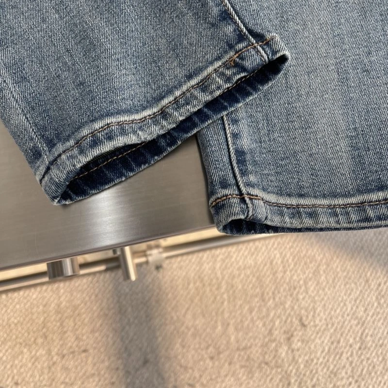 Low-cost Dolce Gabbana Jeans