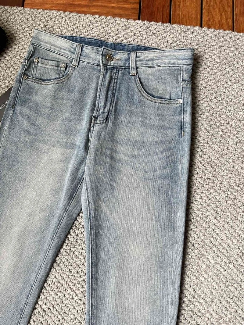 Low-cost Dolce Gabbana Jeans