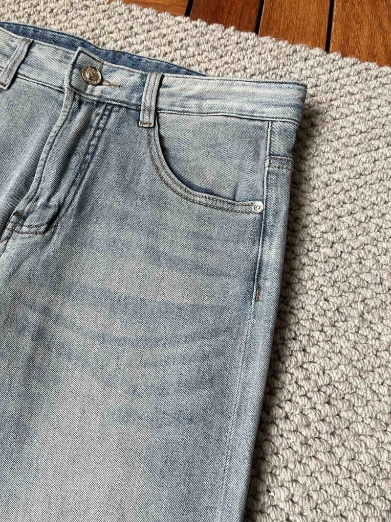 Low-cost Dolce Gabbana Jeans