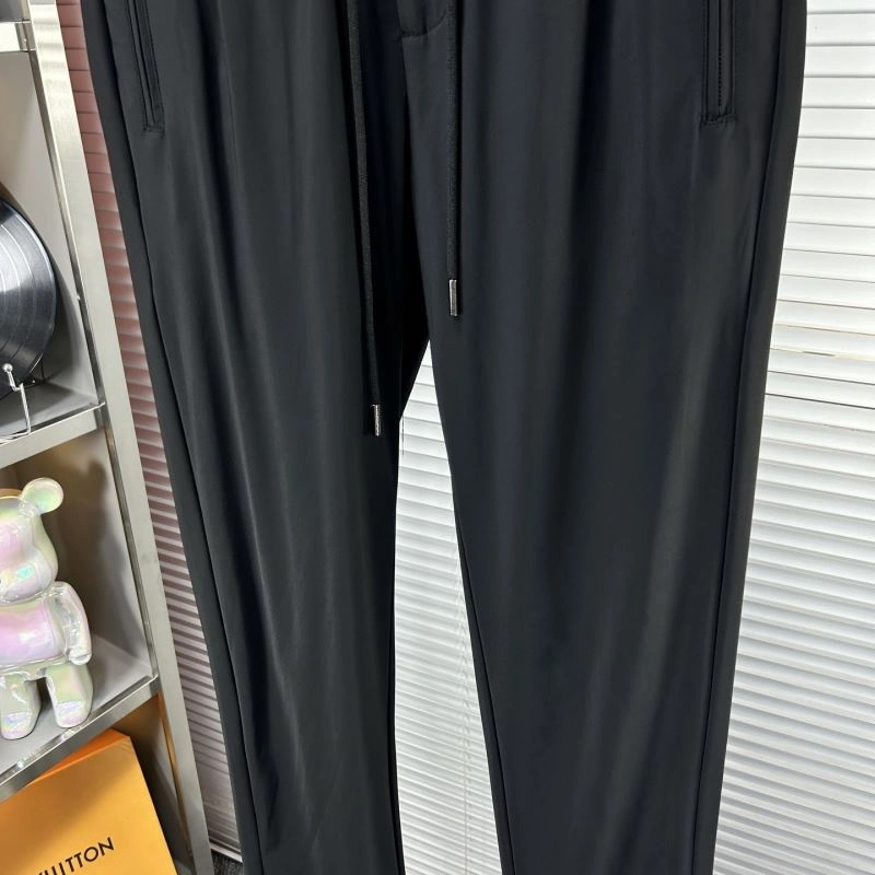 Accurate model Dolce Gabbana Long Pants