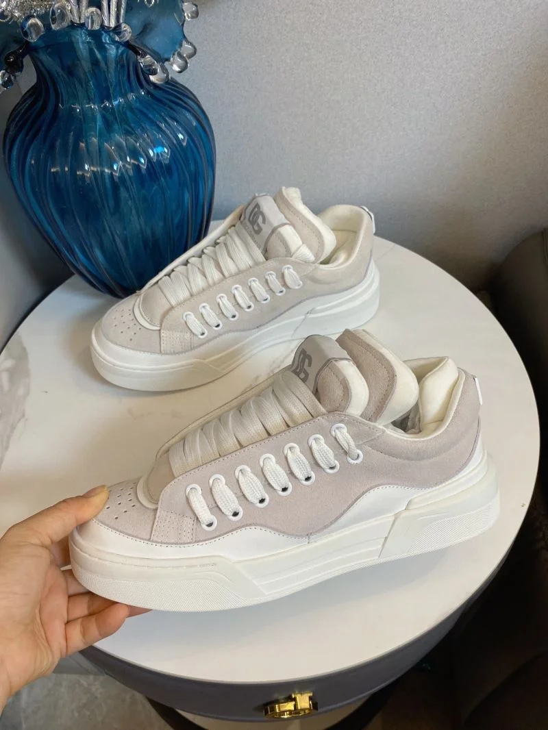 Top mirror Dolce Gabbana Low Shoes