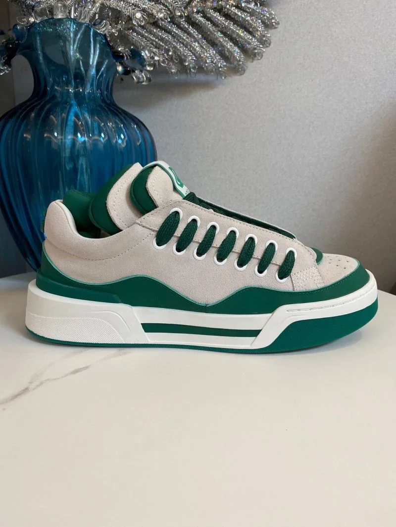 Accurate model Dolce Gabbana Low Shoes