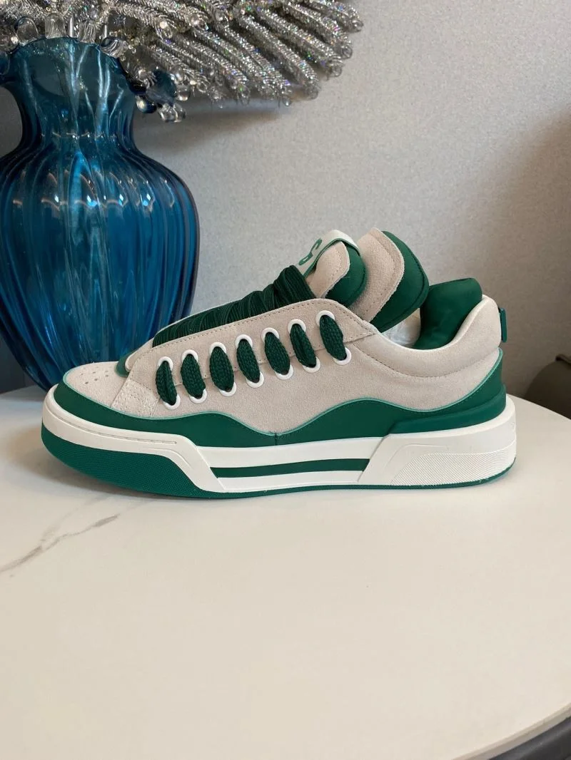Accurate model Dolce Gabbana Low Shoes
