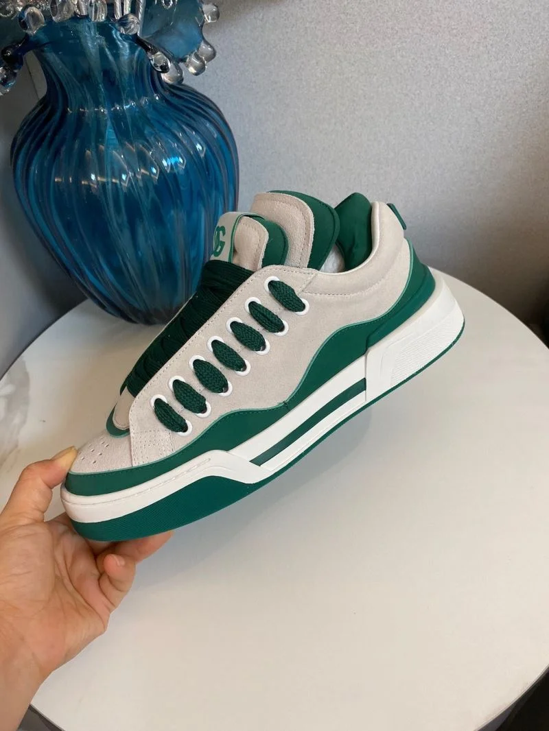Accurate model Dolce Gabbana Low Shoes