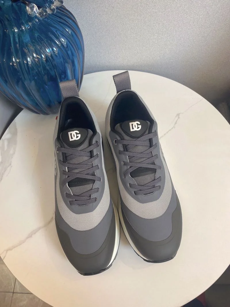 Accurate model Dolce Gabbana Low Shoes