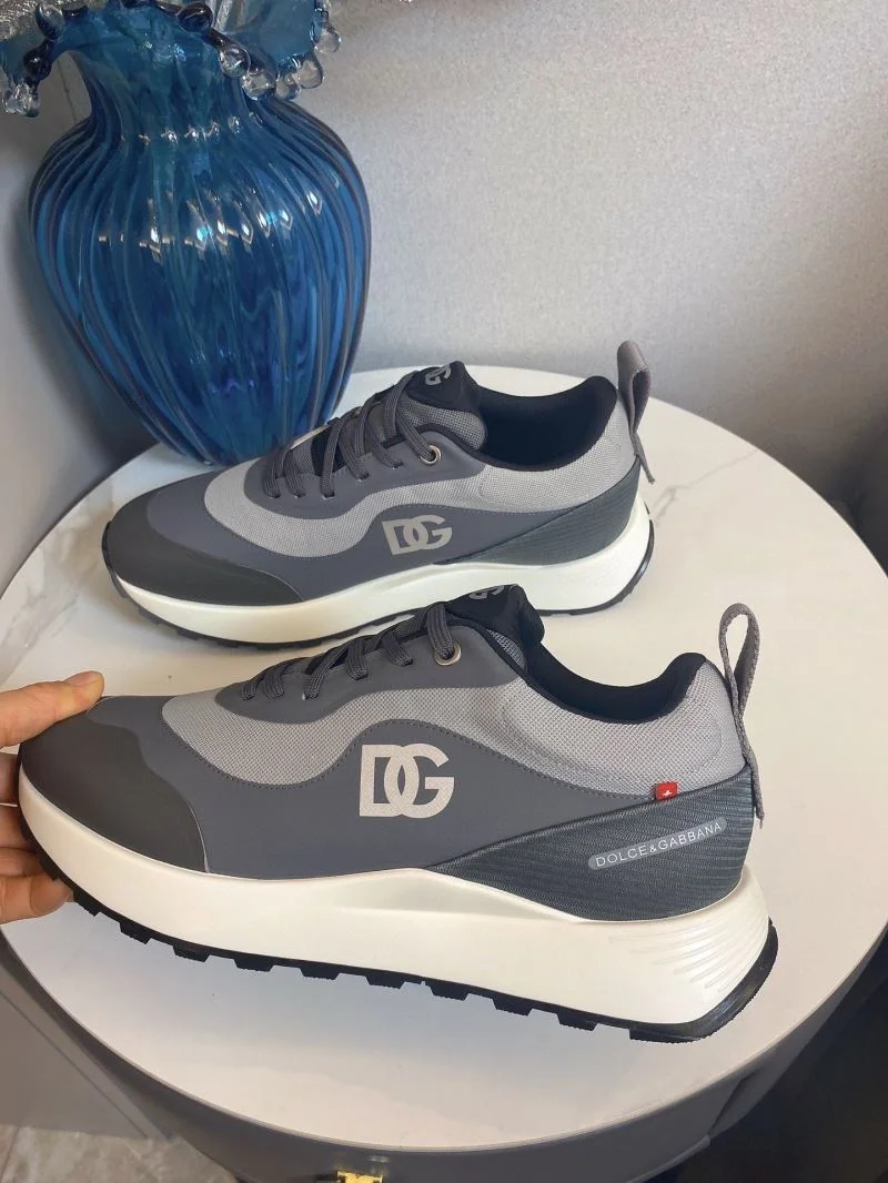 Accurate model Dolce Gabbana Low Shoes