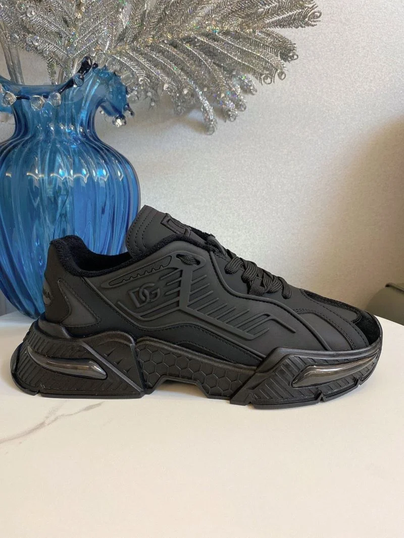 Value-priced Dolce Gabbana Low Shoes