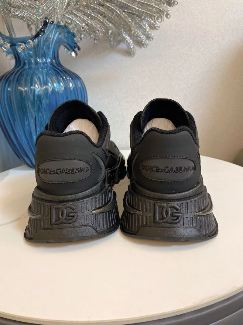 Value-priced Dolce Gabbana Low Shoes