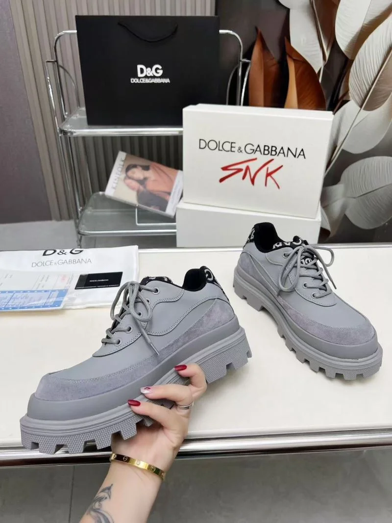 Indistinguishable Dolce Gabbana Low Shoes