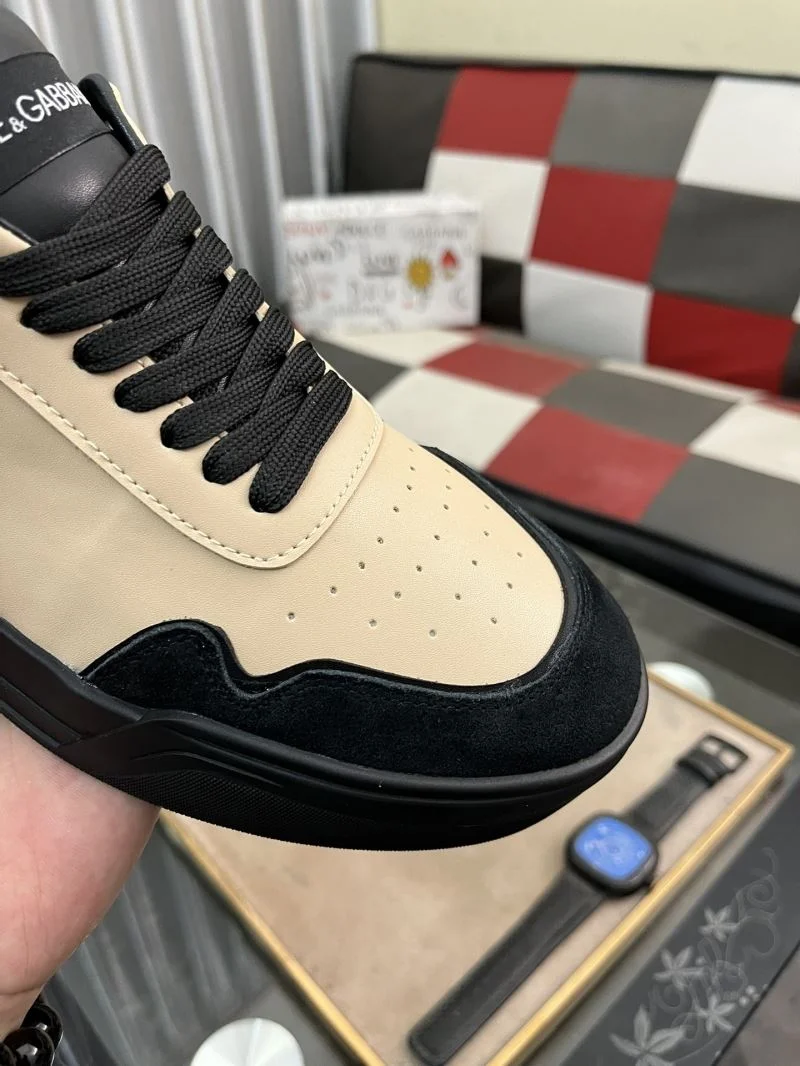 Value-priced Dolce Gabbana Low Shoes