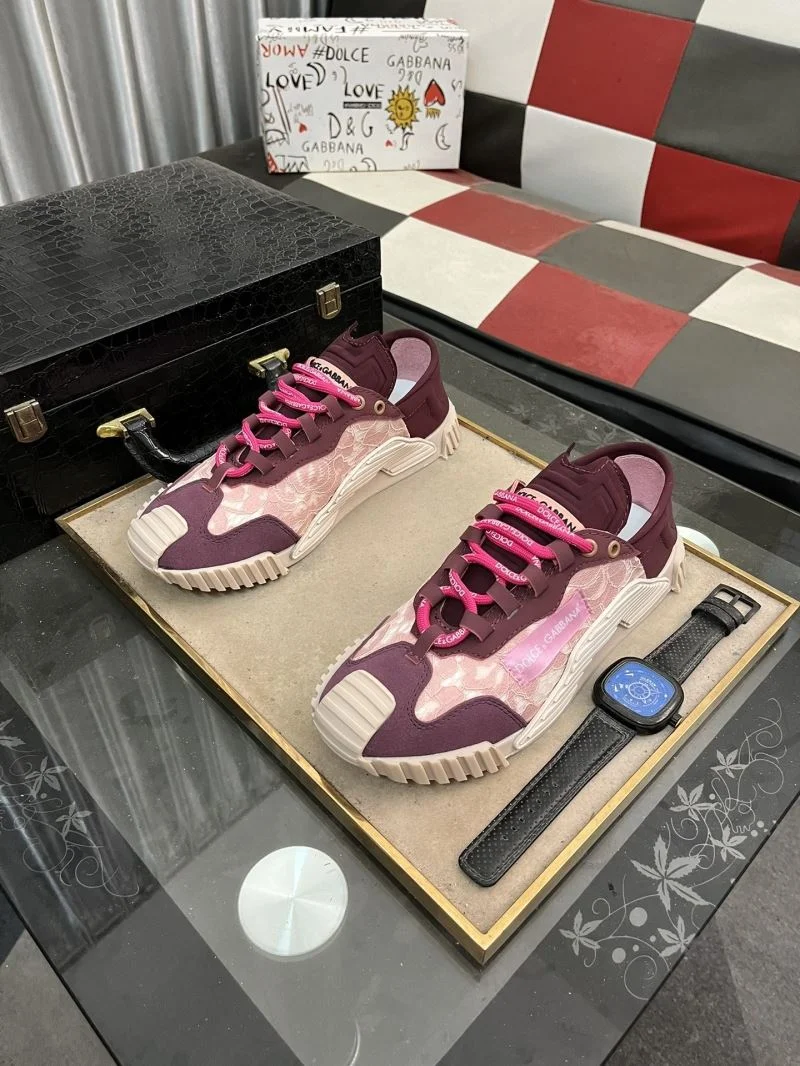 Value-priced Dolce Gabbana Low Shoes
