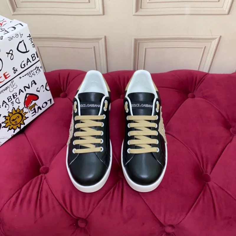 Bargain Dolce Gabbana Low Shoes