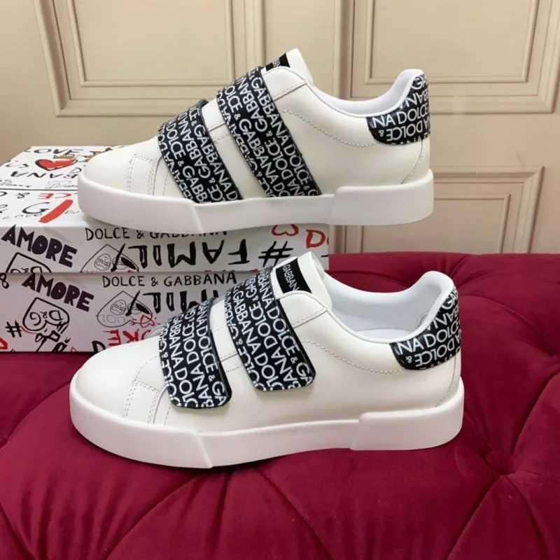Value-priced Dolce Gabbana Low Shoes