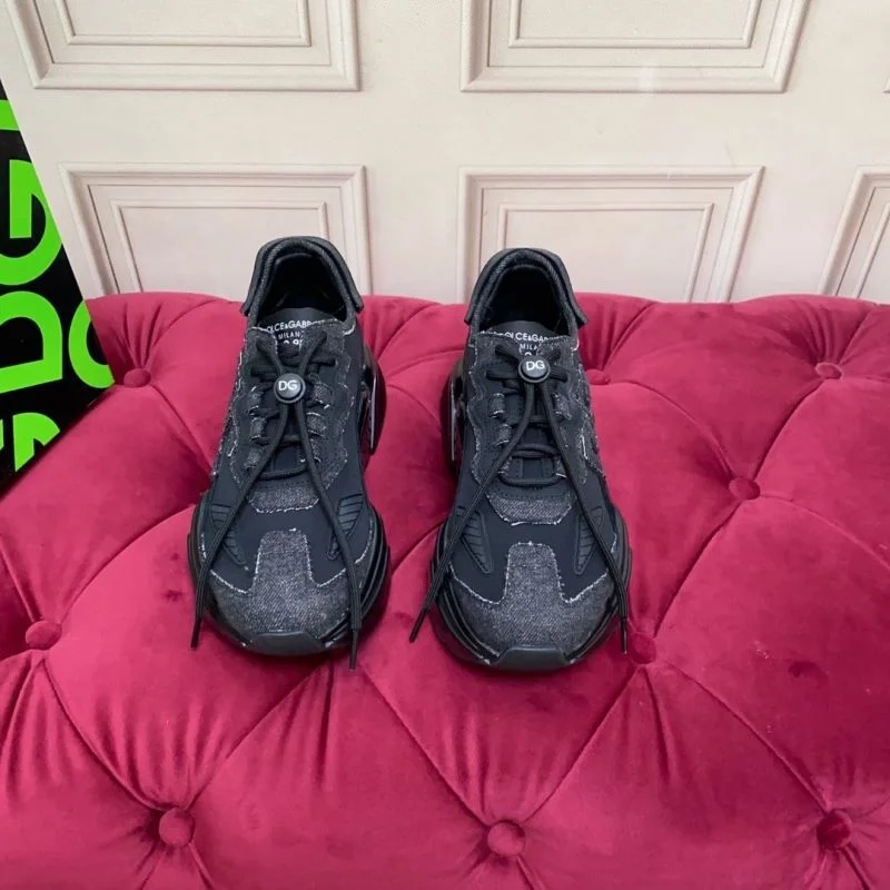Bargain Dolce Gabbana Low Shoes