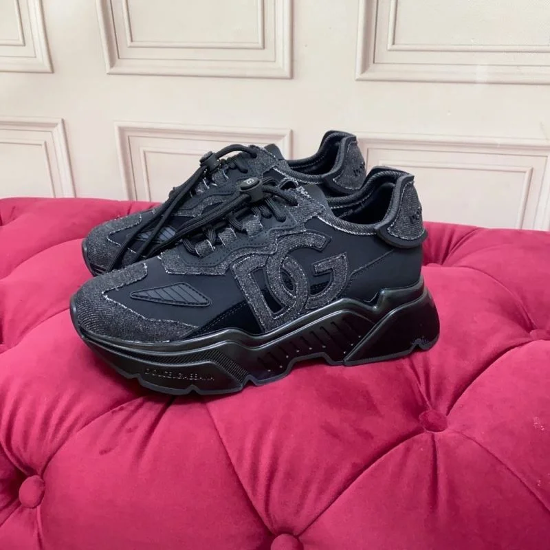 Bargain Dolce Gabbana Low Shoes