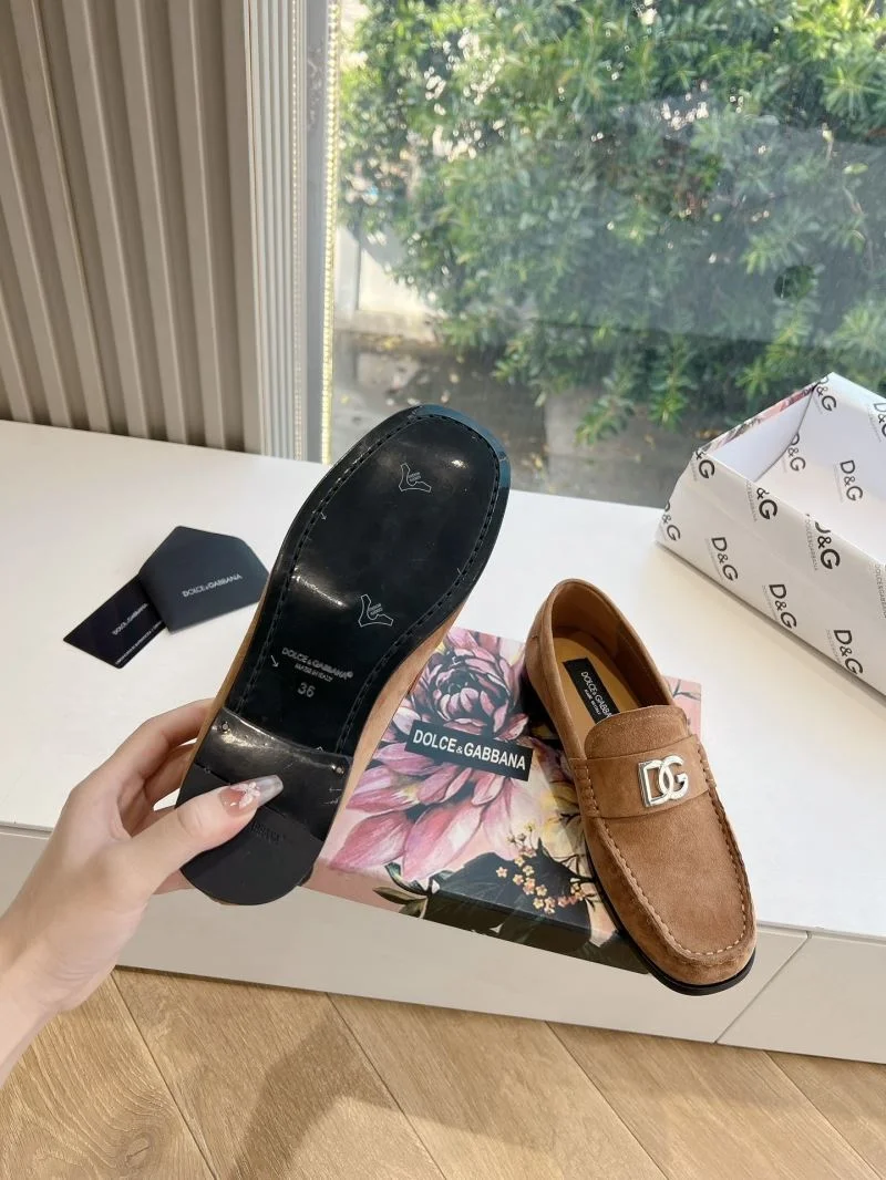 Indistinguishable Dolce Gabbana Low Shoes
