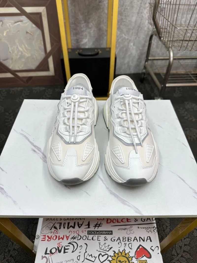Value-priced Dolce Gabbana Low Shoes