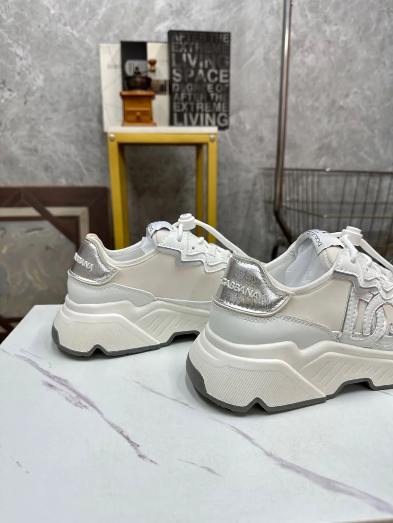 Value-priced Dolce Gabbana Low Shoes