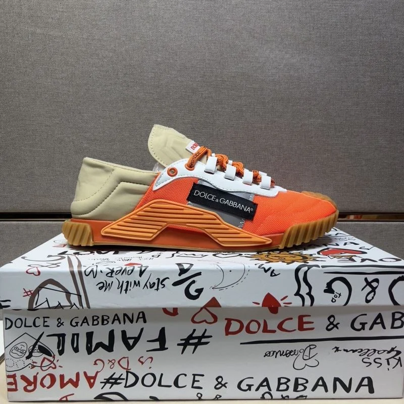 Bargain Dolce Gabbana Low Shoes