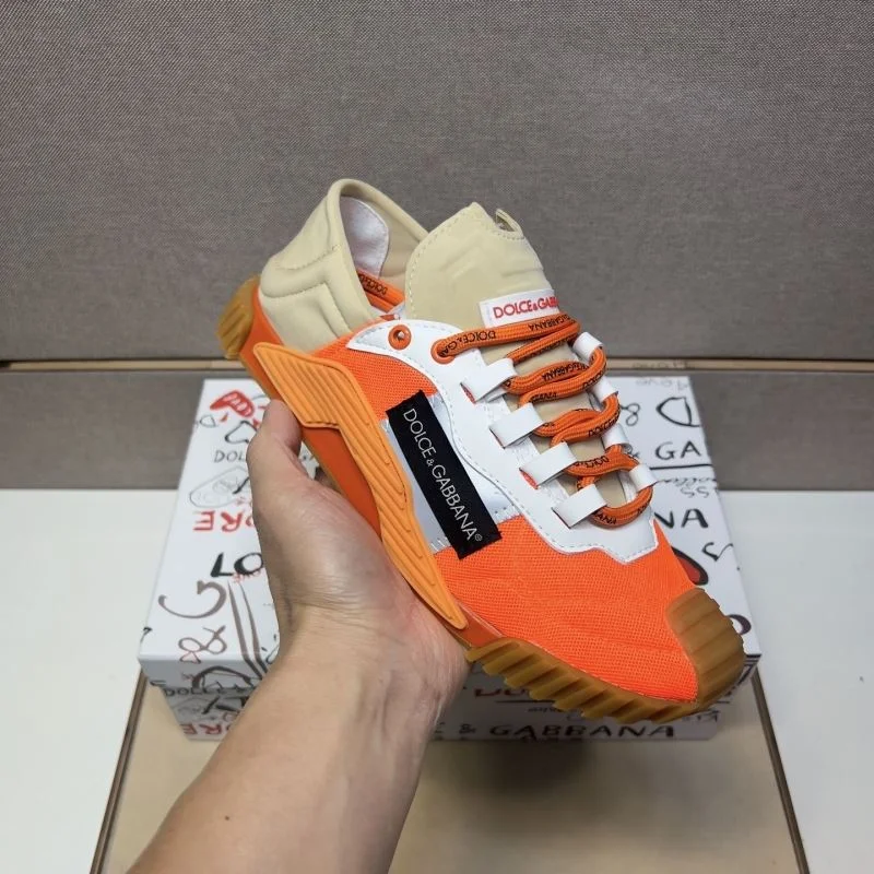 Bargain Dolce Gabbana Low Shoes