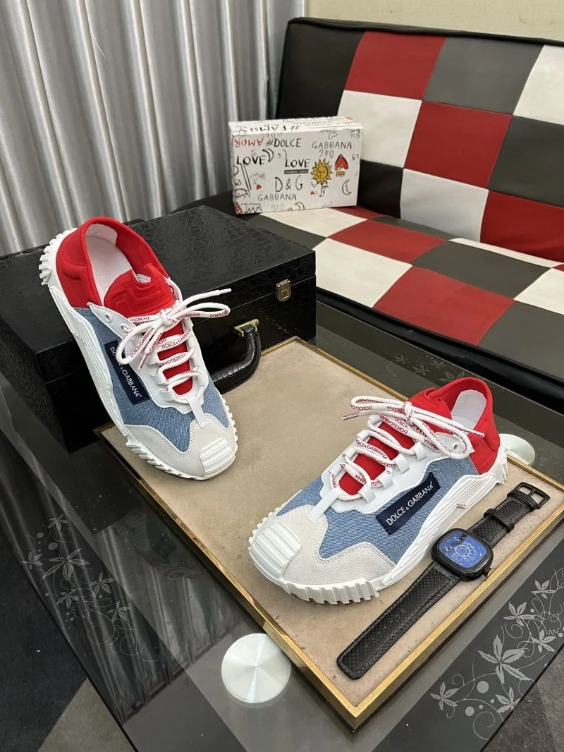 Accurate model Dolce Gabbana Low Shoes