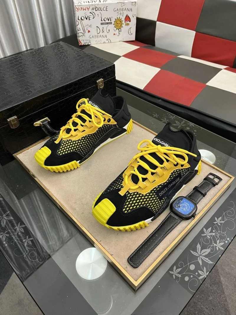 Accurate model Dolce Gabbana Low Shoes