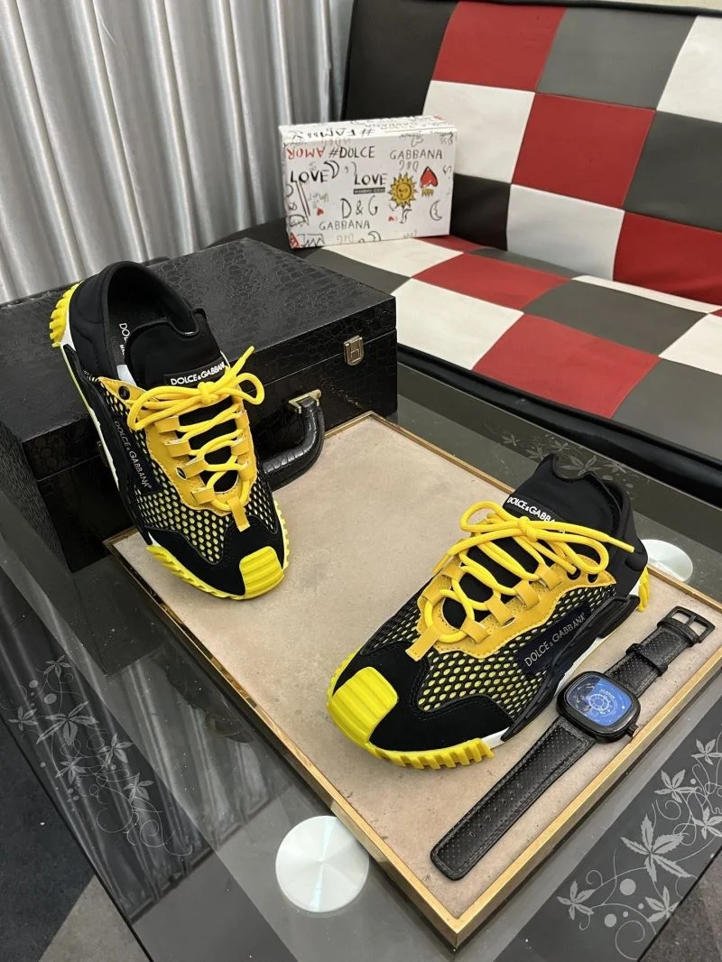 Accurate model Dolce Gabbana Low Shoes