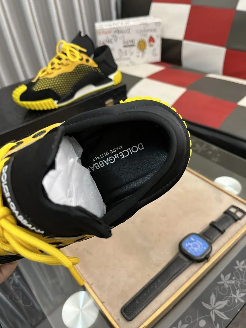 Accurate model Dolce Gabbana Low Shoes