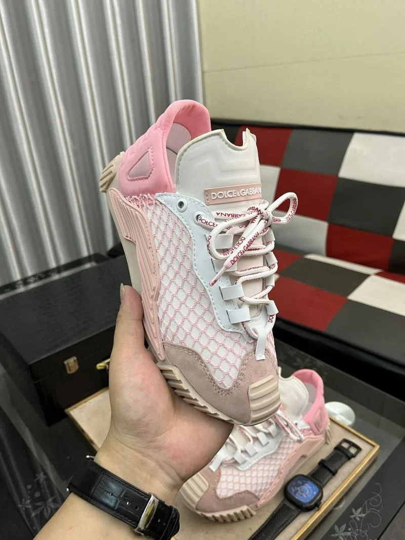 Indistinguishable Dolce Gabbana Low Shoes