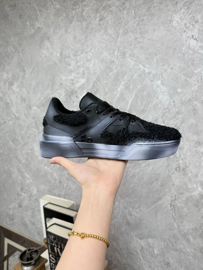 Top mirror Dolce Gabbana Low Shoes