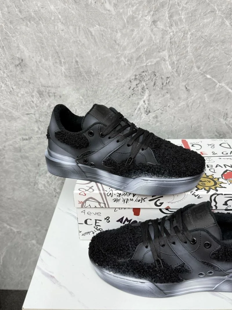 Top mirror Dolce Gabbana Low Shoes