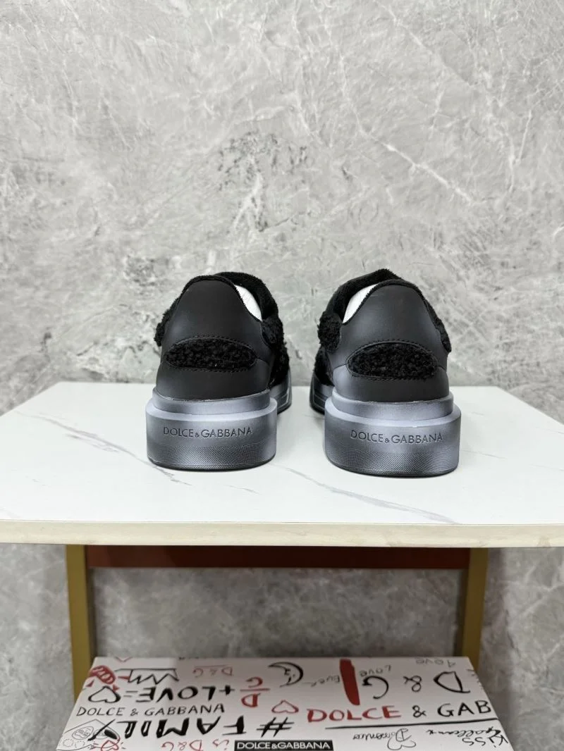 Top mirror Dolce Gabbana Low Shoes