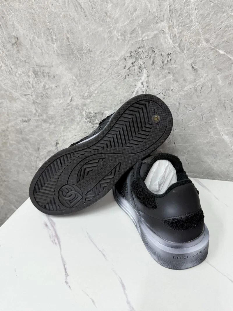 Top mirror Dolce Gabbana Low Shoes