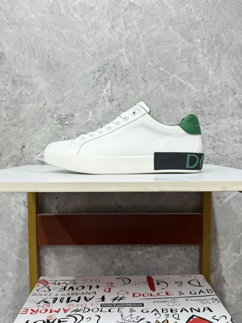 Bargain Dolce Gabbana Low Shoes