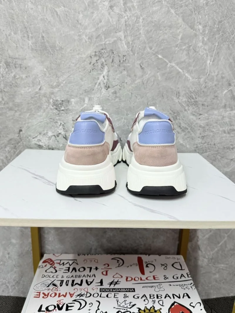 Value-priced Dolce Gabbana Low Shoes