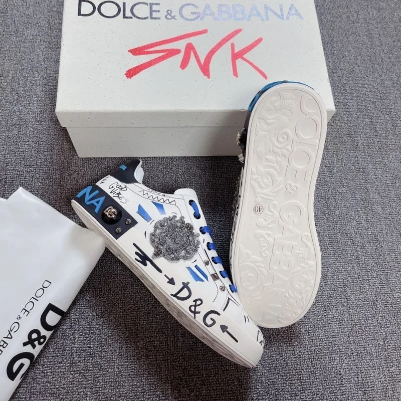 Accurate model Dolce Gabbana Low Shoes
