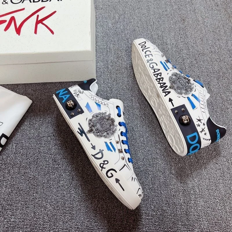 Accurate model Dolce Gabbana Low Shoes