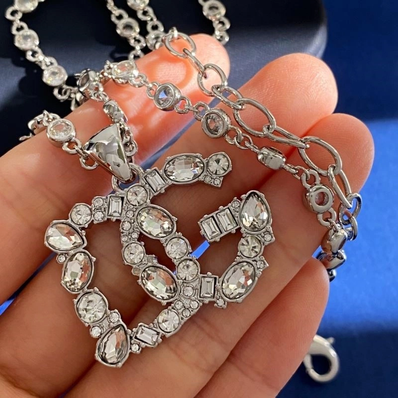Inexpensive Dolce Gabbana Necklaces