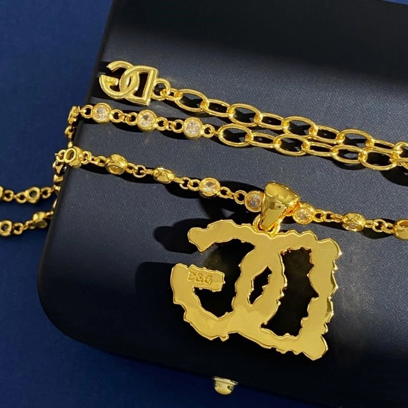 Inexpensive Dolce Gabbana Necklaces