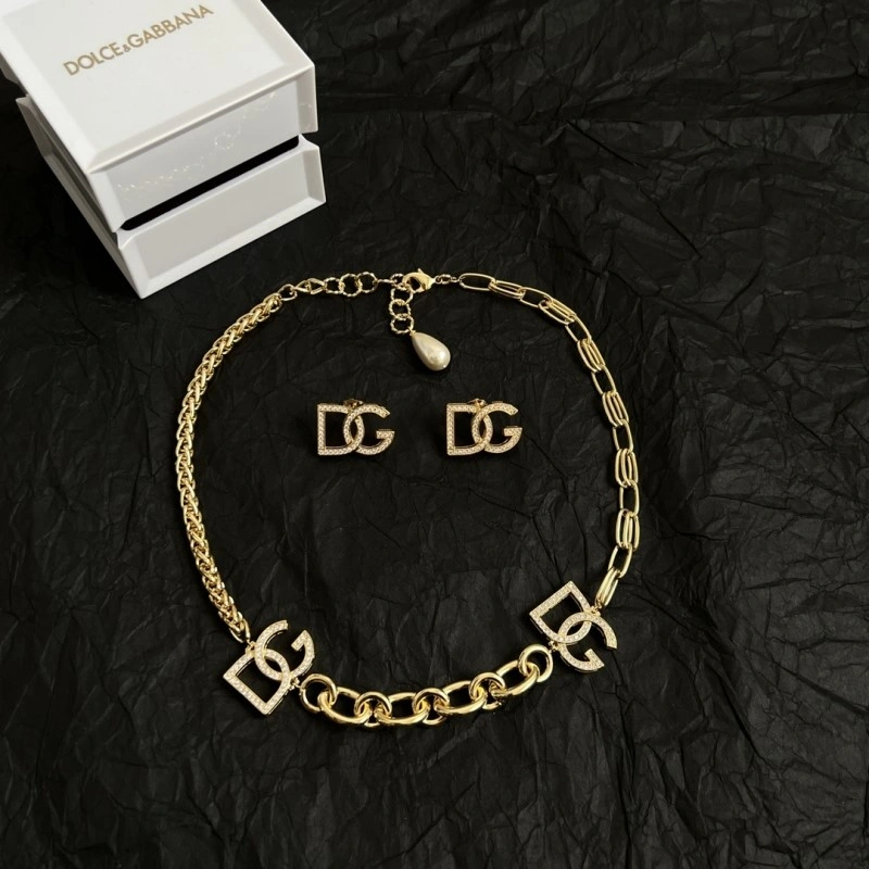 Cut-rate Dolce Gabbana Necklaces