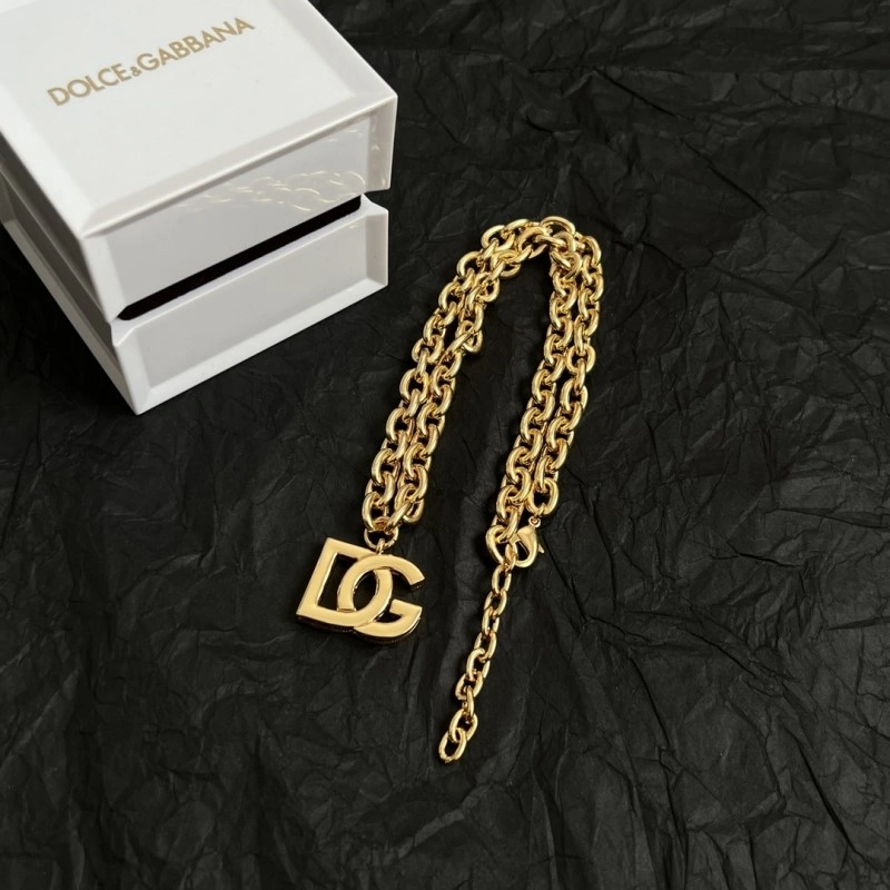 Inexpensive Dolce Gabbana Necklaces