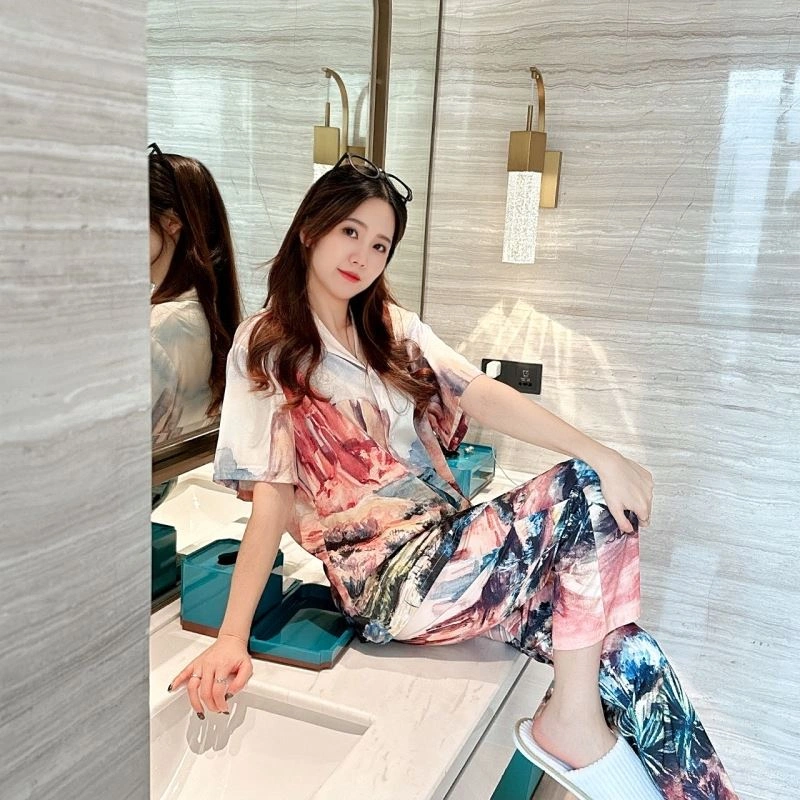 Accurate model Dolce Gabbana Nightwear