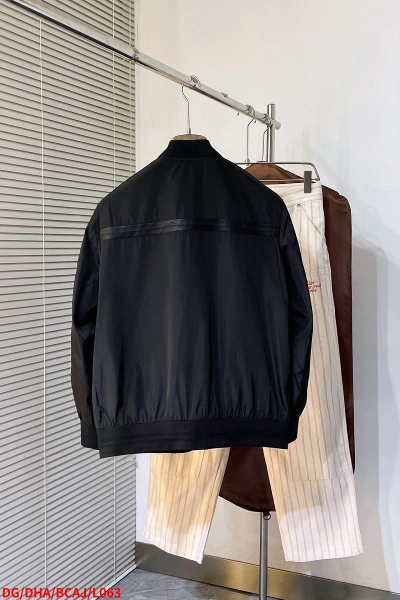 Legit Dolce Gabbana Outwear