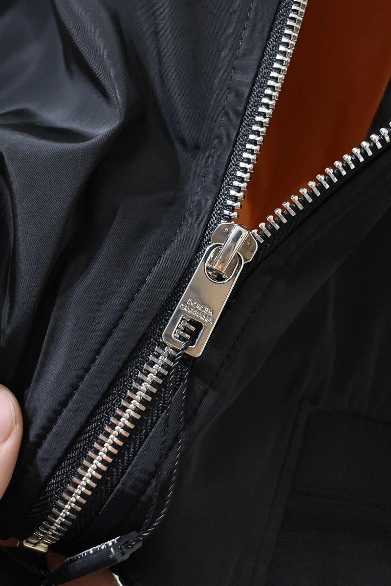 Legit Dolce Gabbana Outwear